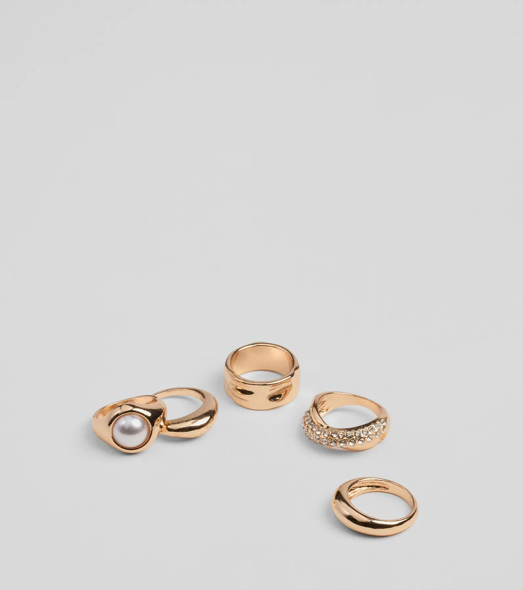 Stylish Stack Chunky Rhinestone And Pearl Ring Set & Windsor