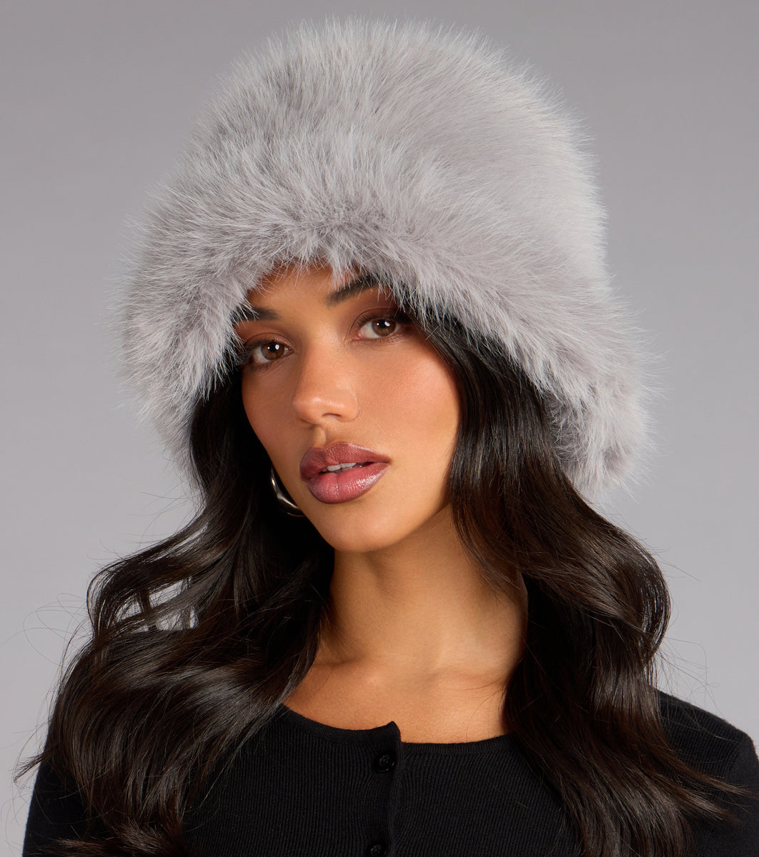 Fuzzy Feelings Faux Fur Bucket Hat & Windsor