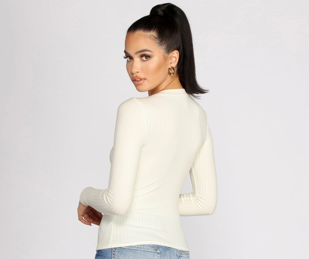 Feeling Basic Crew Neck Top & Windsor