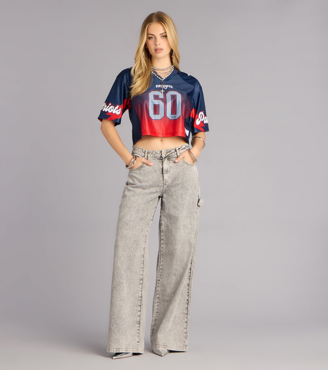 Ultra Game NFL New England Patriots Mesh Crop Top & Windsor