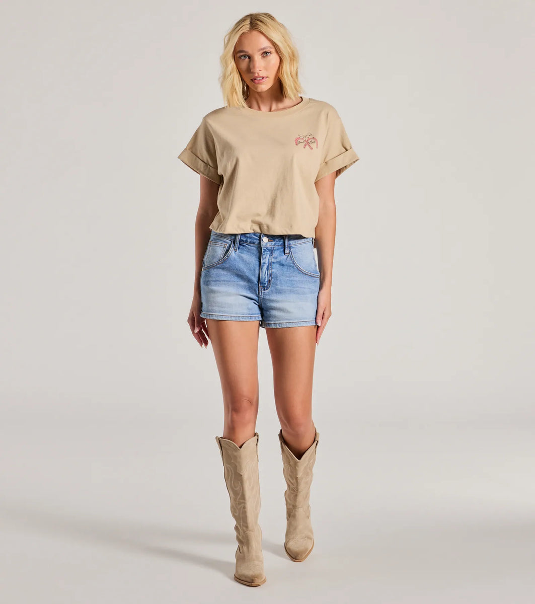 Good Luck Crop Graphic Tee & Windsor