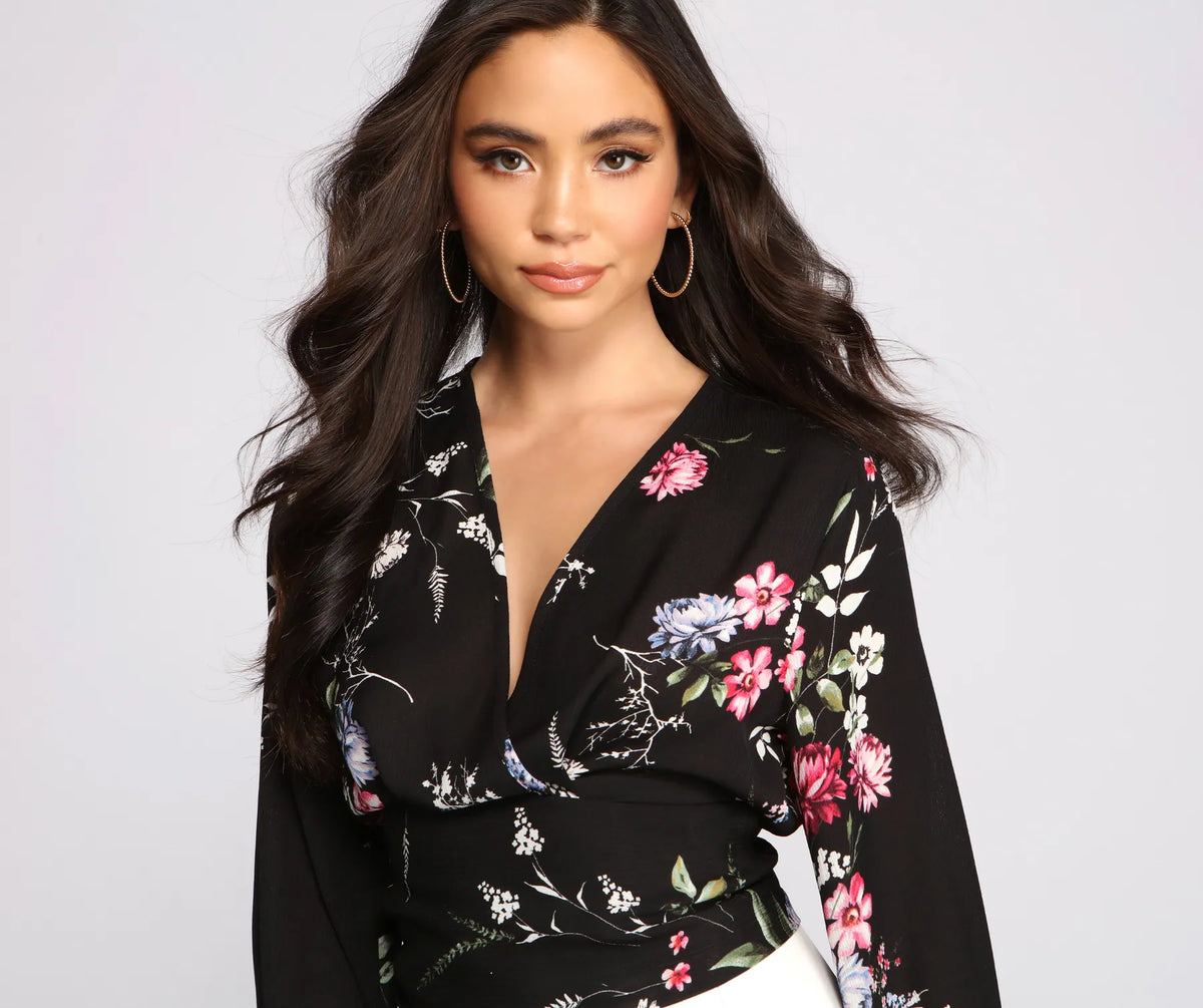 Chic Floral Moment Cropped Blouse & Windsor