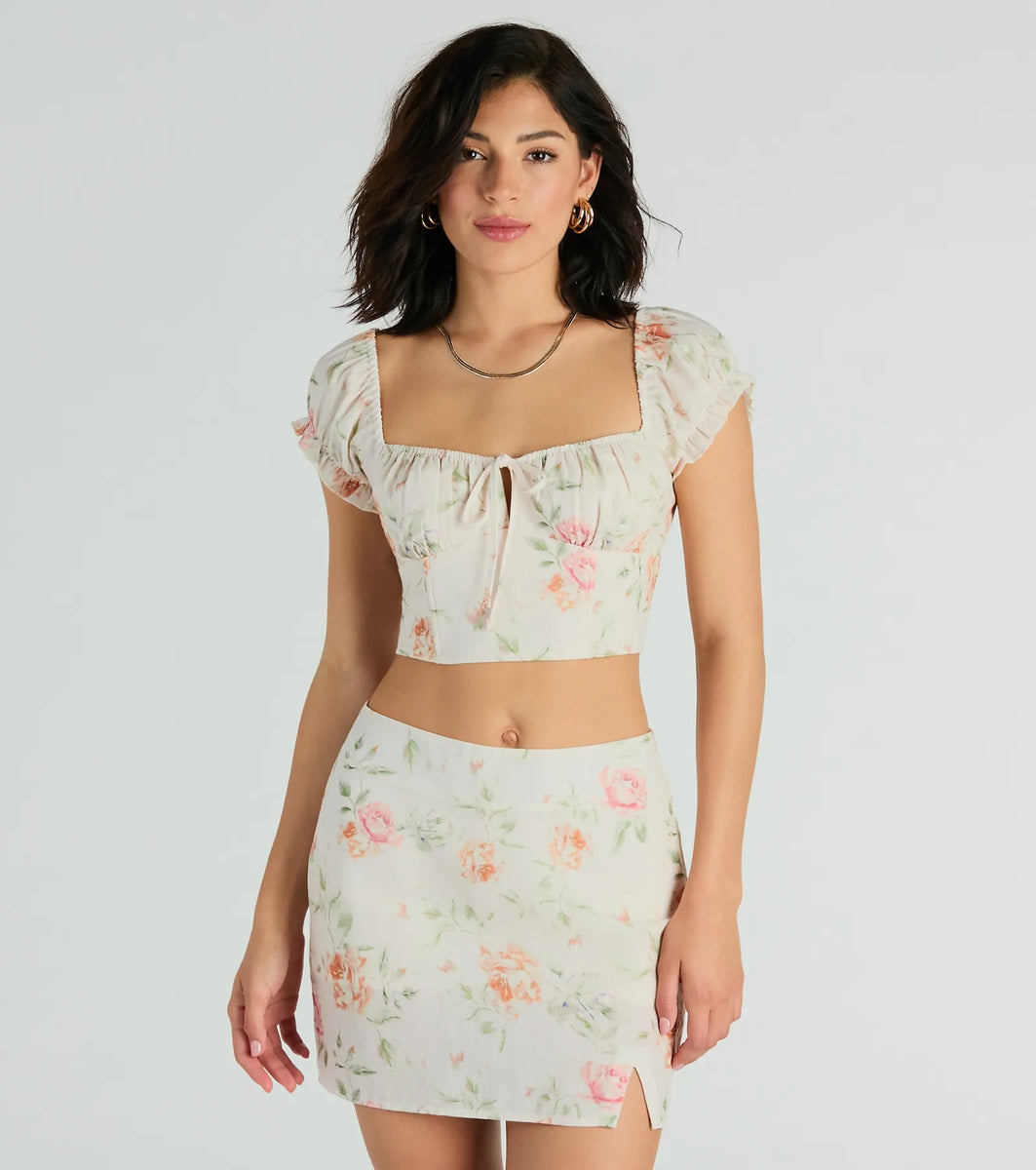 Prettiest Vibe Puff Sleeve Floral Woven Crop Top & Windsor