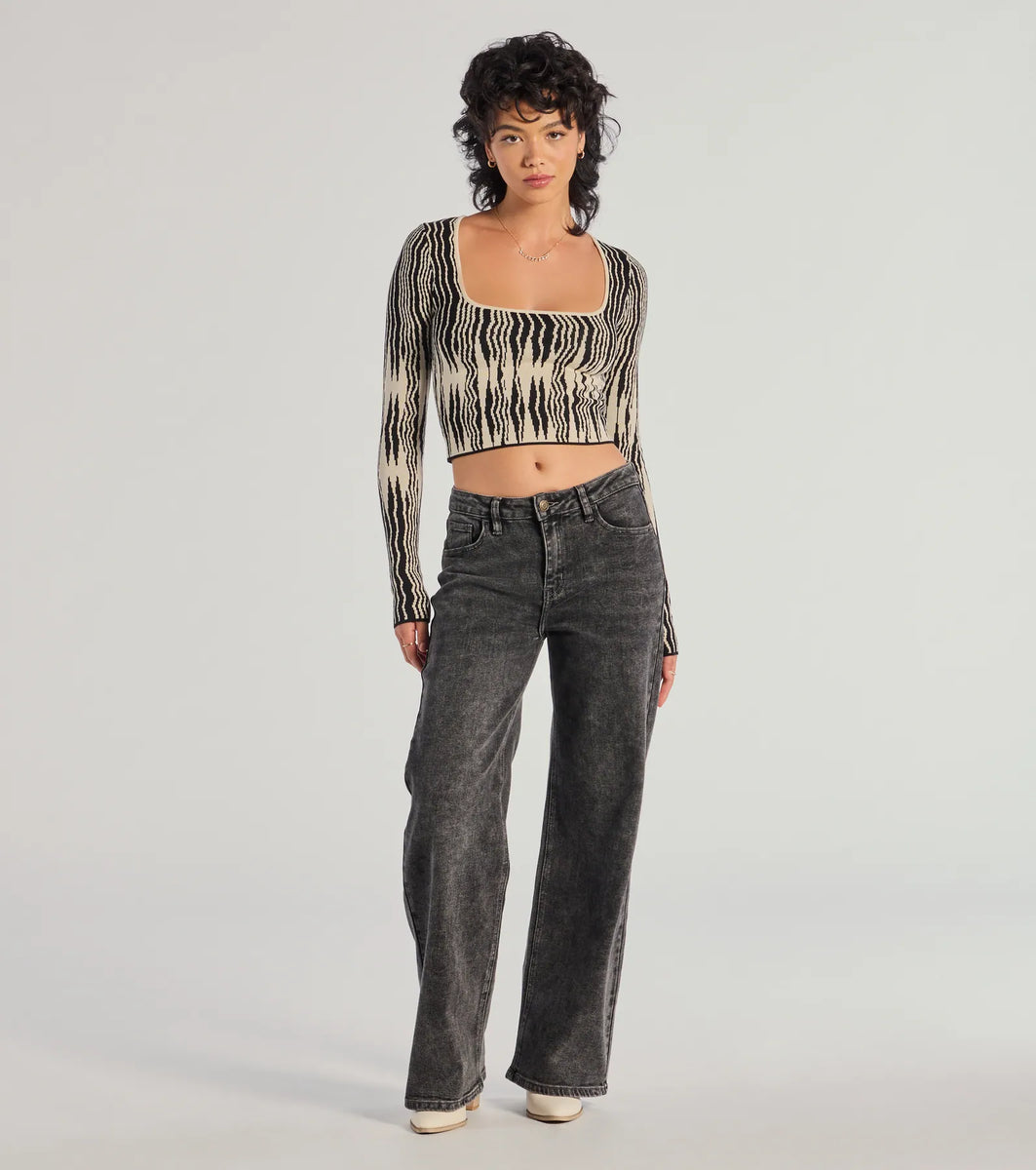 Bold Chic Abstract Striped Knit Long Sleeve Top & Windsor