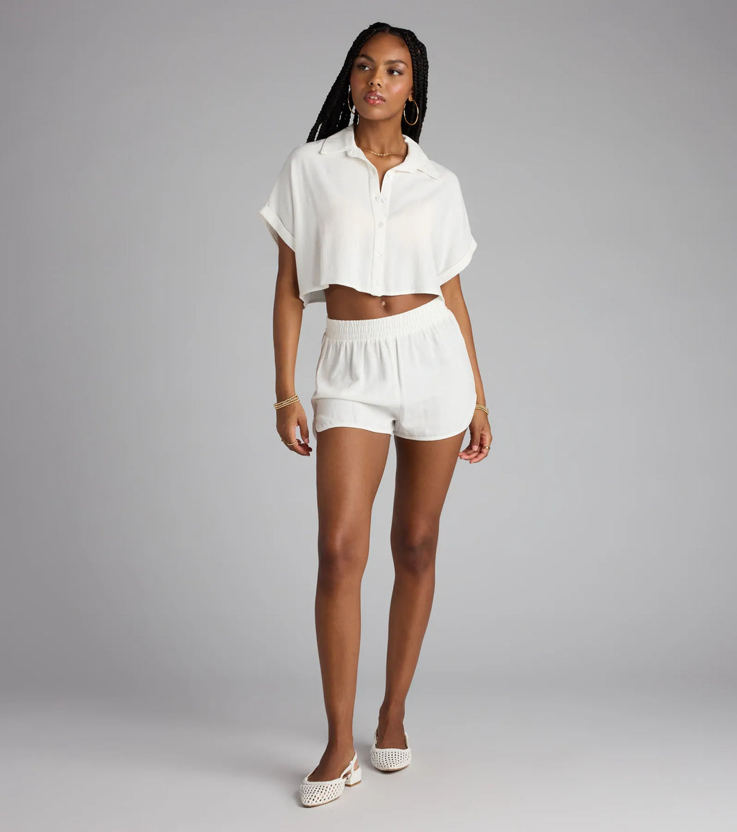 Casual Plans Mid-Rise Linen Shorts & Windsor