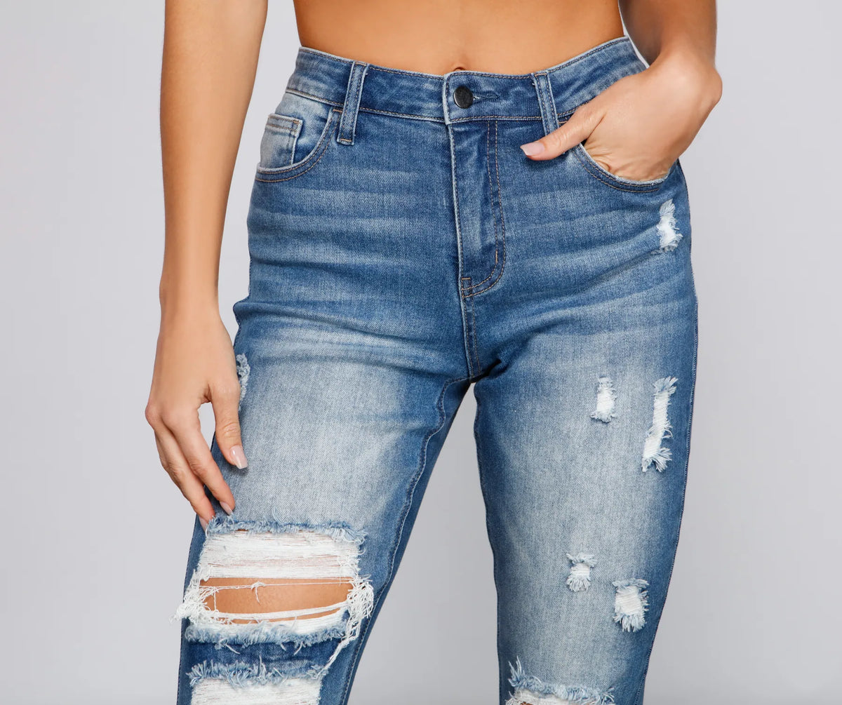 Amanda High-Rise Destructed Cuffed Boyfriend Jeans & Windsor