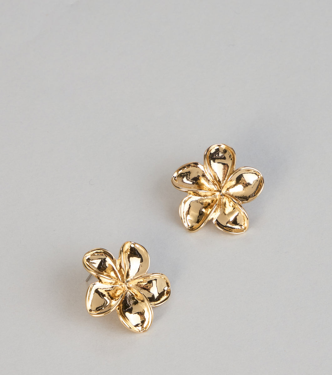 Island Bloom Flower Stud Earrings & Windsor