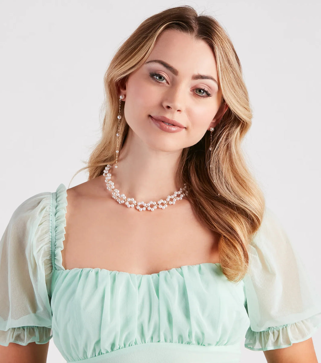 Pretty Luxe Pearl Flower Choker Necklace & Windsor
