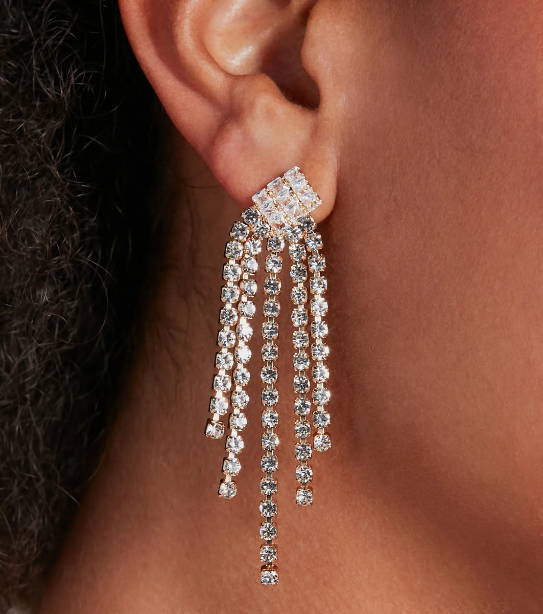 Level Up The Glitz Rhinestone Fringe Necklace And Earrings Set & Windsor