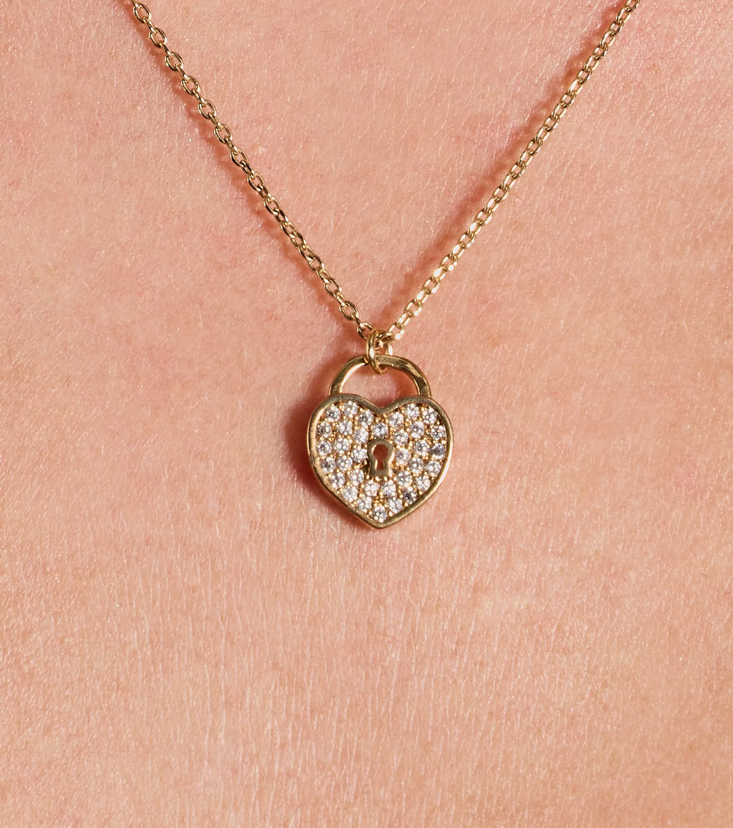 Stylish Secret Heart Locket Charm Necklace & Windsor