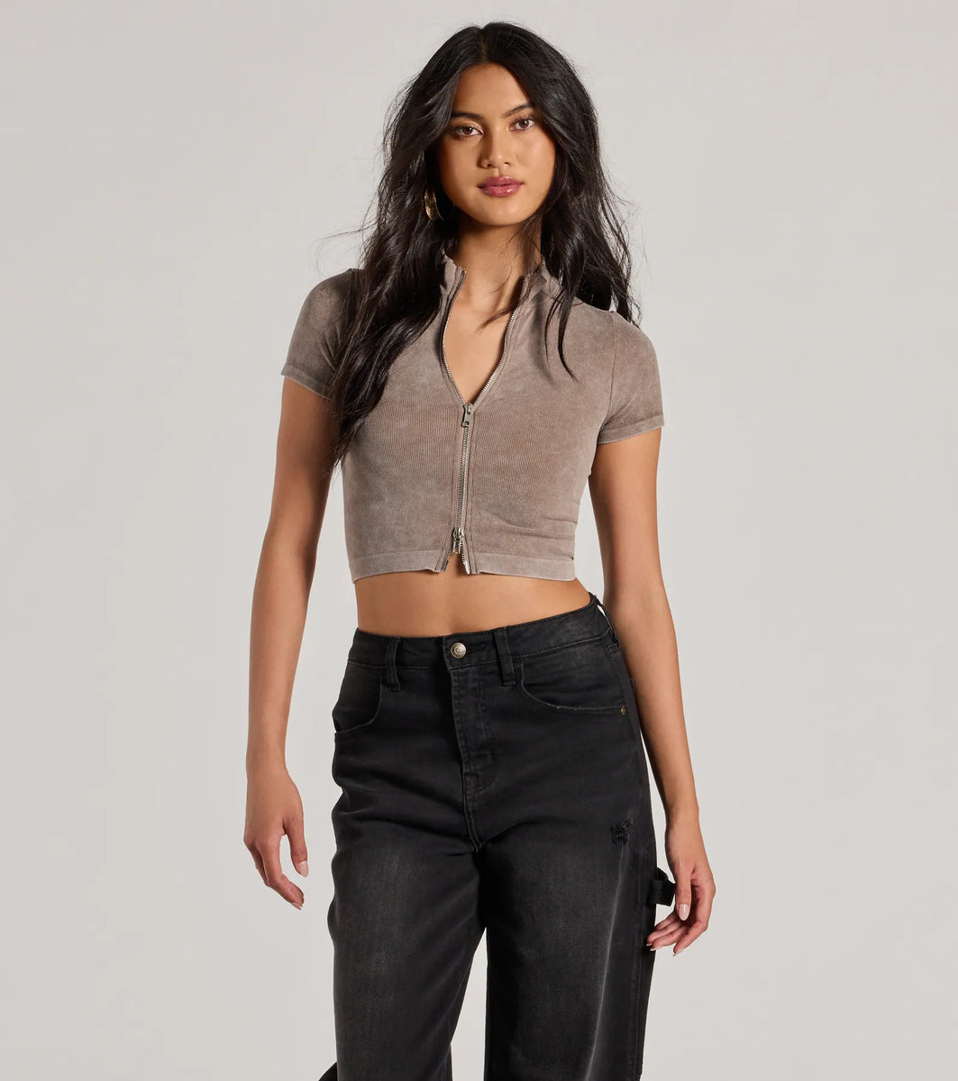 Trending Vibe Short Sleeve Zip Up Crop Top & Windsor