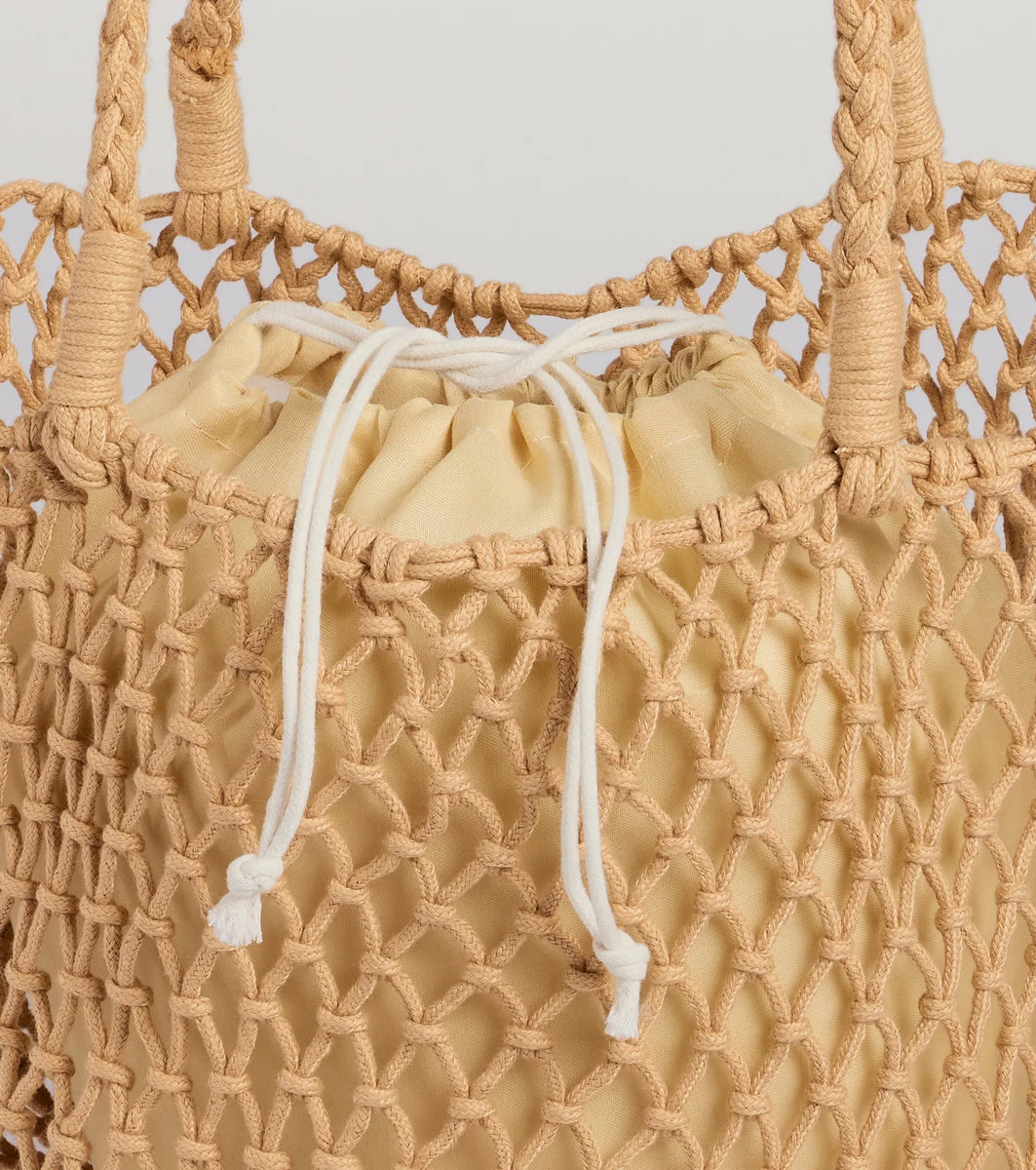 Casual Trendsetter Open Weave Tote Bag & Windsor