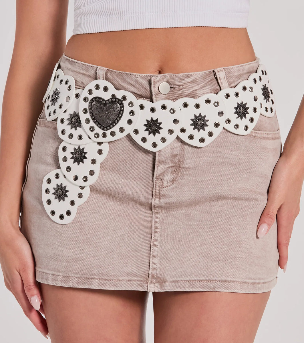 Country Heart Medallion Faux Leather Belt & Windsor