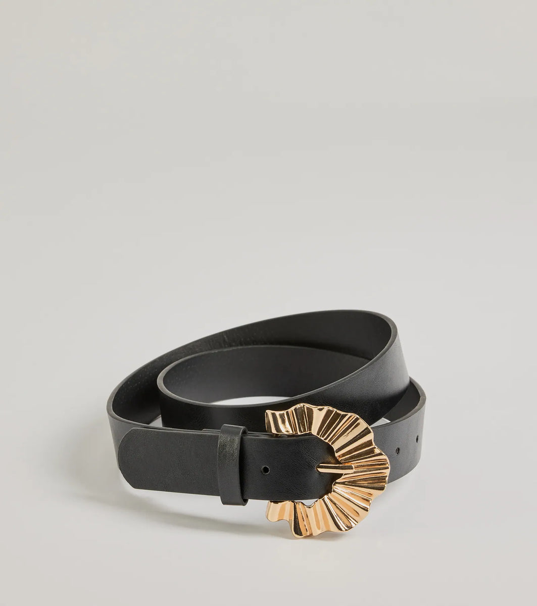 Trendy Textures Faux Leather Belt & Windsor
