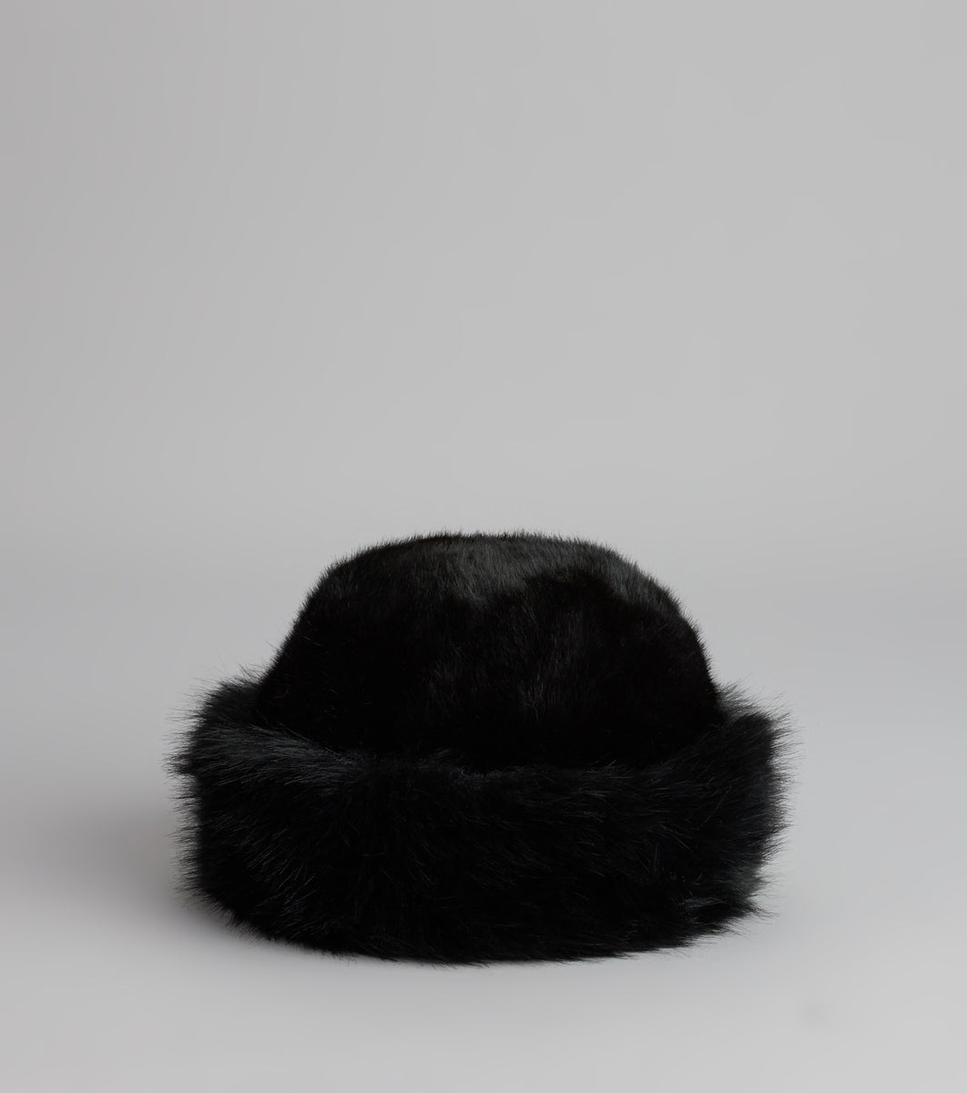 Cozy Glam Faux Fur Round Bucket Hat & Windsor