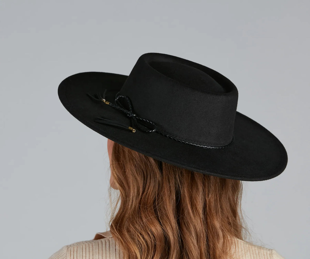 Lasso Of Style Faux Wool Boater Hat & Windsor