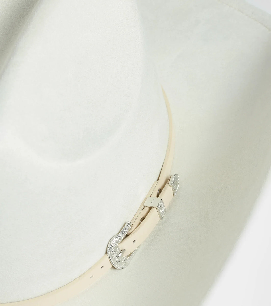 Countryside Chic Buckle Strap Cowboy Hat & Windsor