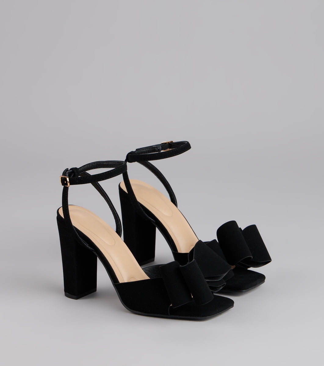 Make A Statement Bow Block Heels & Windsor