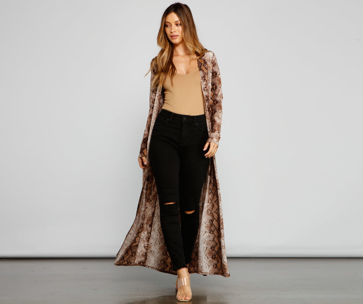 Stylish And Sassy Snake Knit Duster & Windsor