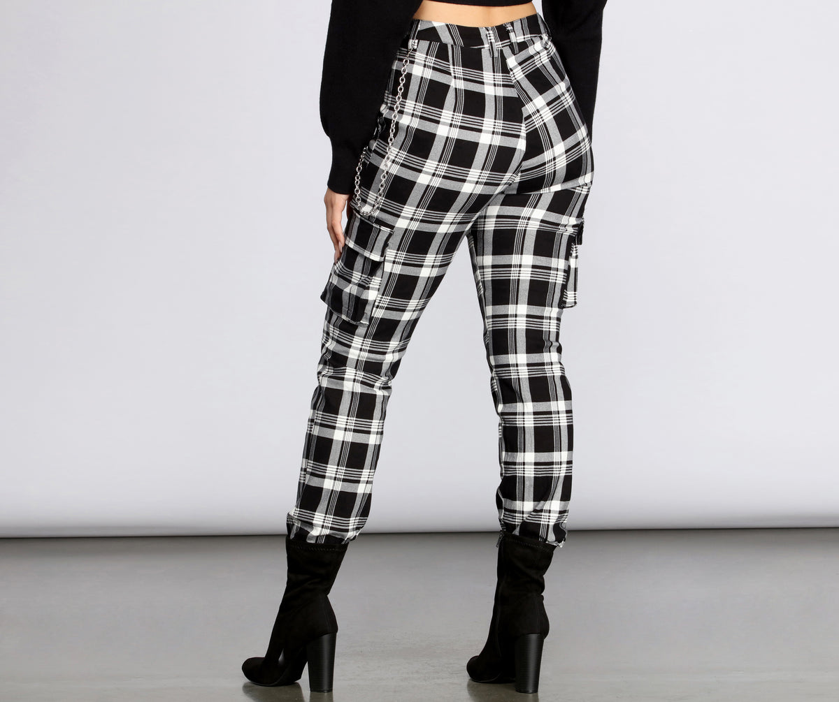 Plaid Chain Link Cargo Pants & Windsor