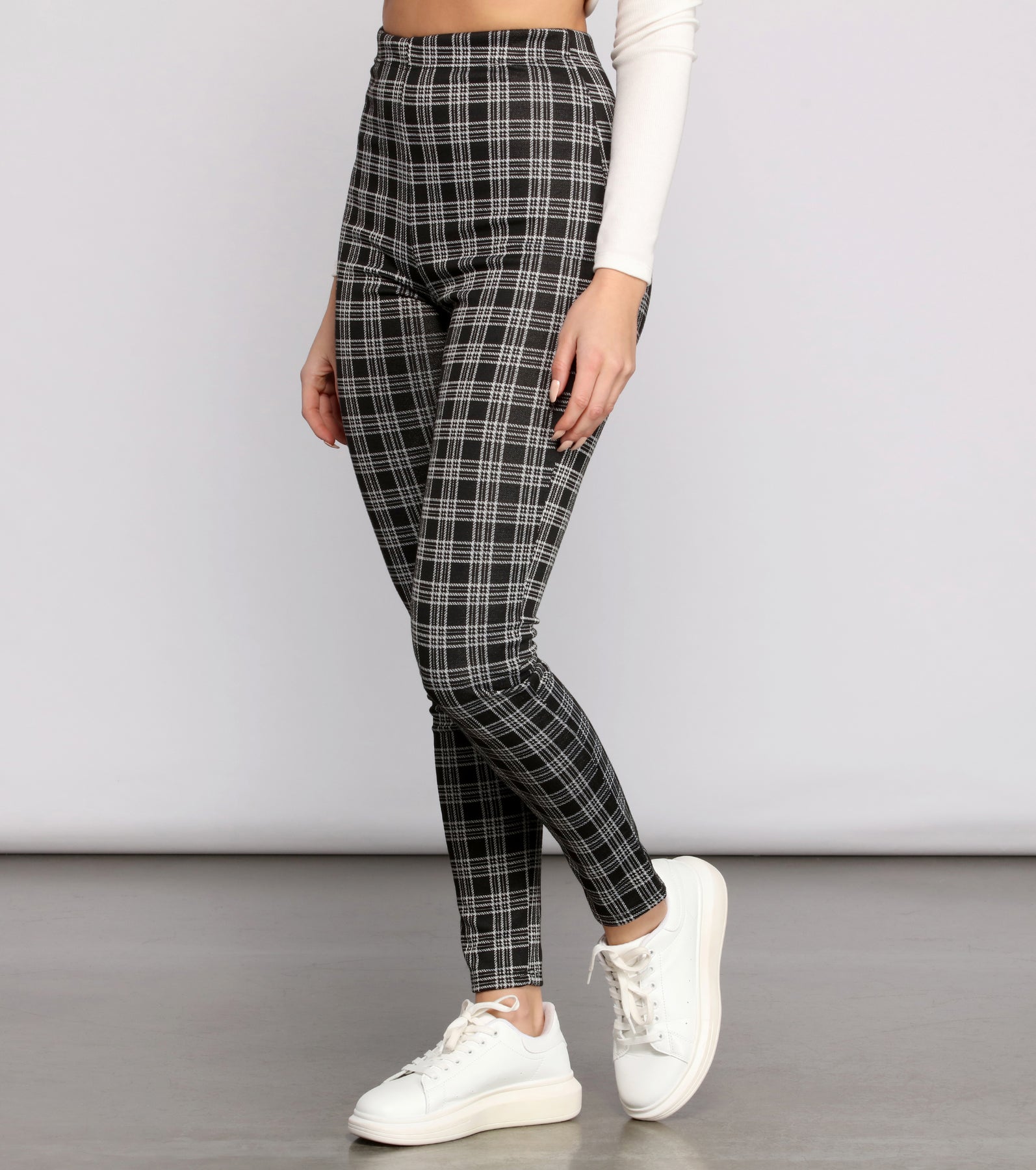 Preppy Plaid Skinny Pants & Windsor