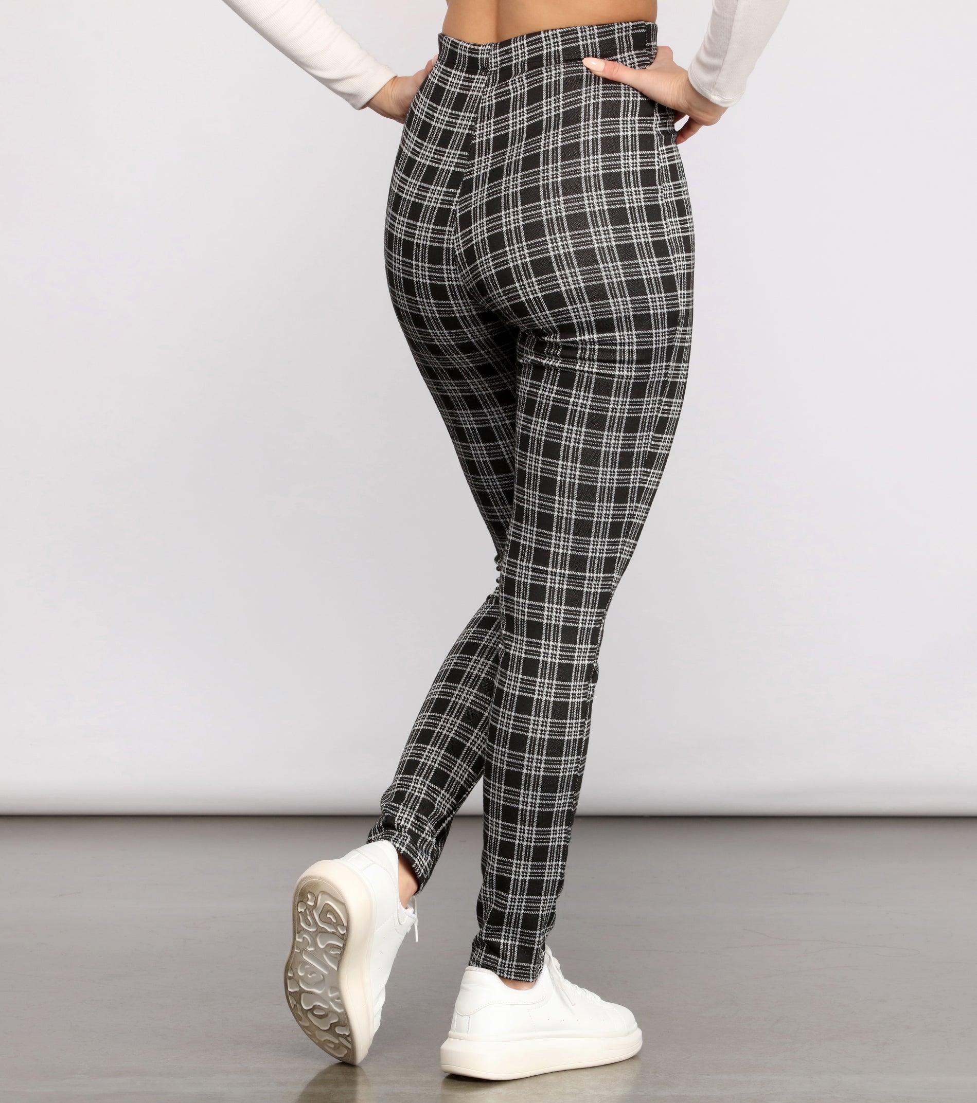 Preppy Plaid Skinny Pants & Windsor