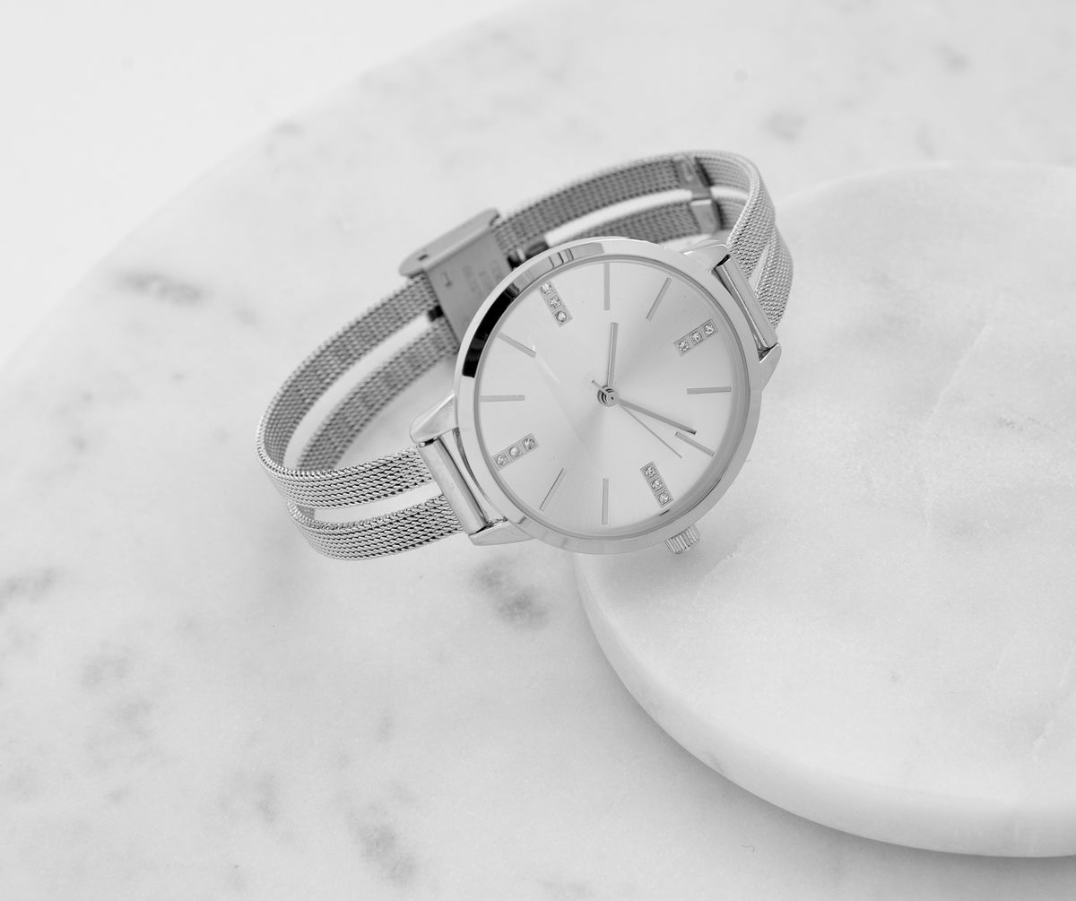 Time Flies Mesh Band Watch & Windsor