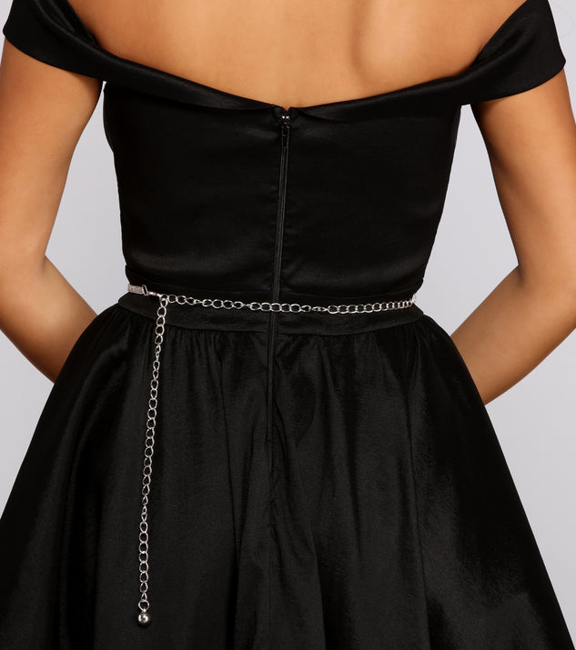 Effortlessly Elegant Rhinestone Belt & Windsor