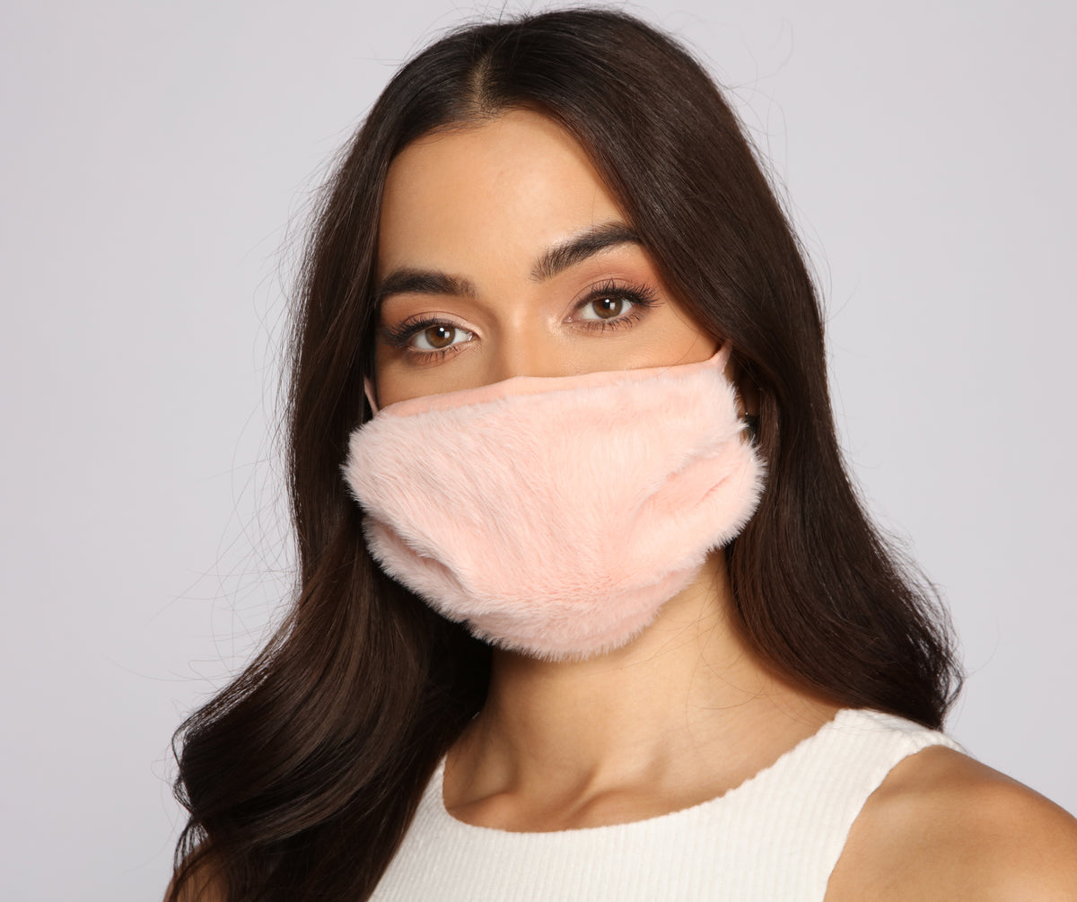 Faux-Ever Glam Face Mask & Windsor