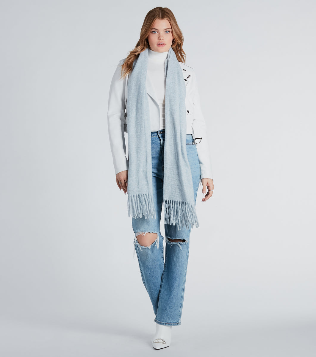 Afternoon Cuddles Fuzzy Fringe Scarf & Windsor