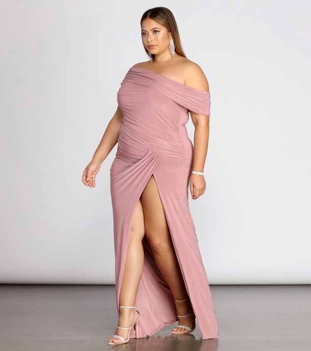 Plus Kaleigh Off Shoulder Dress & Windsor